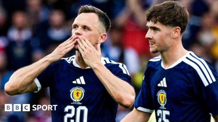 Copa do Mundo: Lawrence Shankland e Findlay Curtis fazem movimentos ...