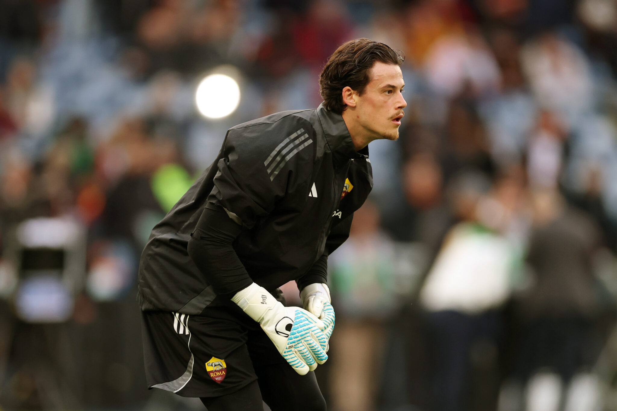 Roma rejeita oferta do Chelsea e trabalha nos bastidores por dinheiro ...
